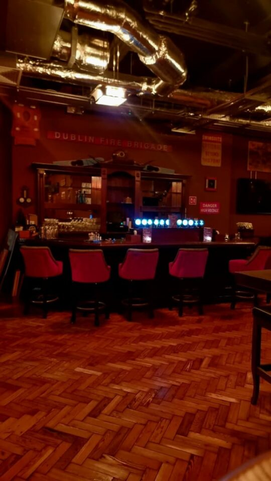 Experience Unforgettable Nights at Dublin's Eclectic Pub, disndat