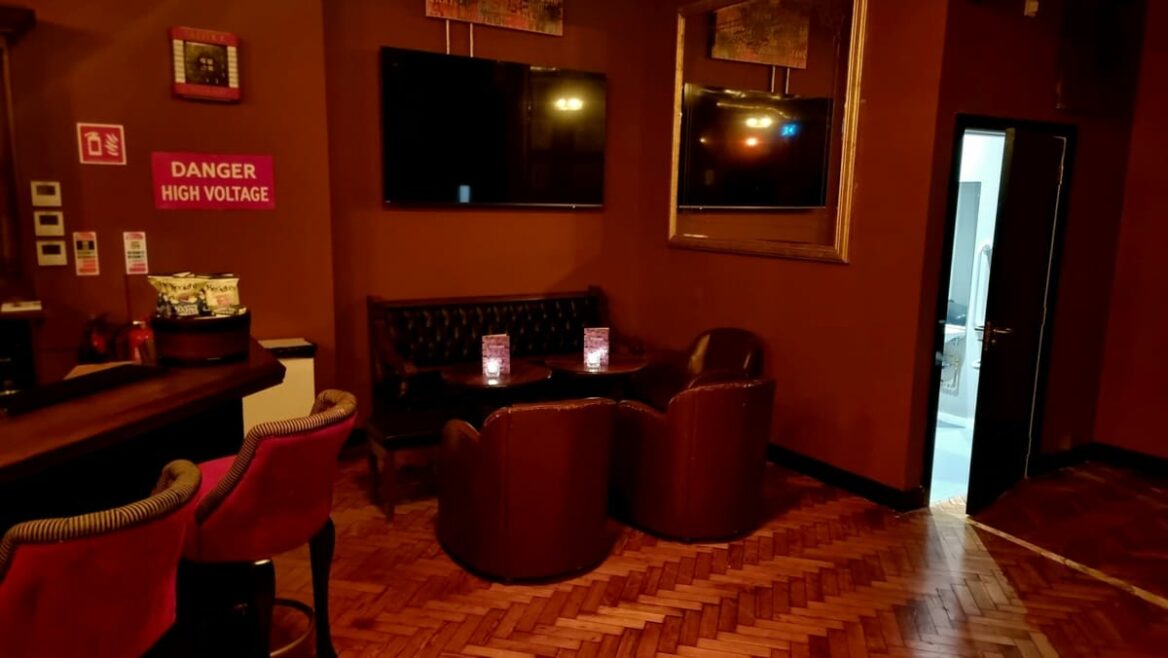 Experience Unforgettable Nights at Dublin's Eclectic Pub, disndat