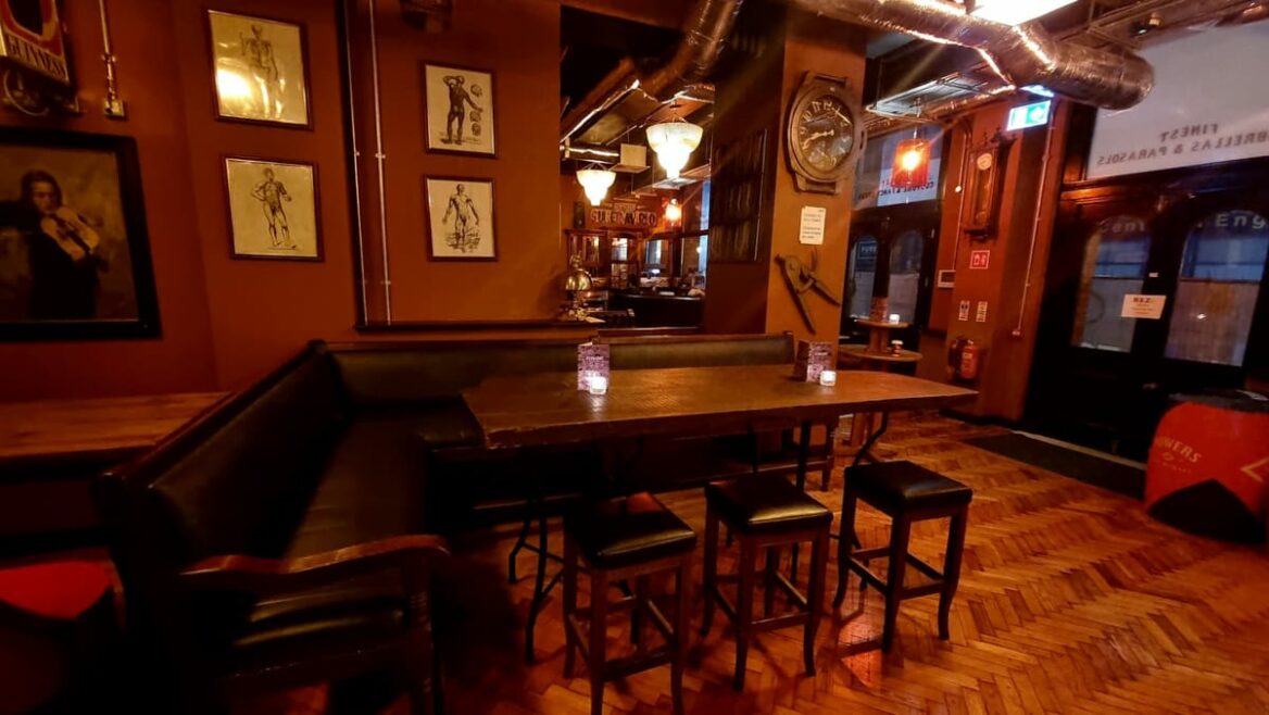 Experience Unforgettable Nights at Dublin's Eclectic Pub, disndat